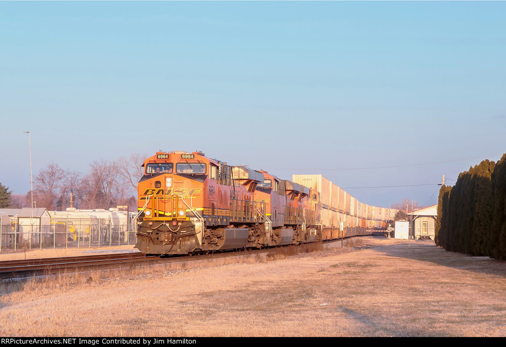 BNSF 6964 East